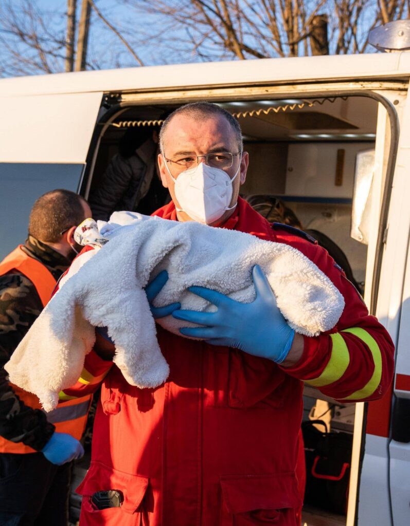 Adolescent, în fața morții. Doctorul Alin Suciu și-a început cariera la ...